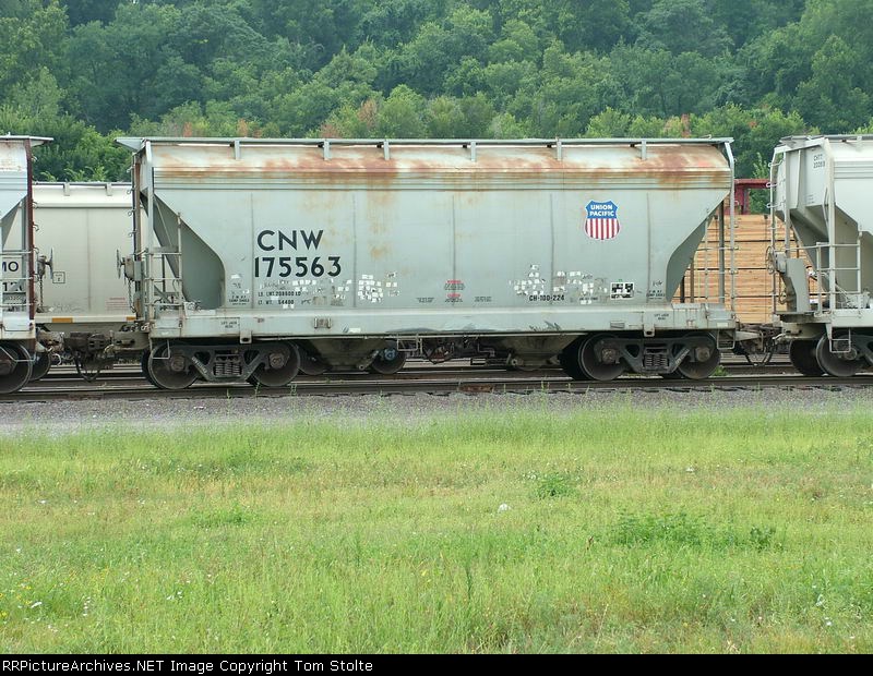 CNW 175563